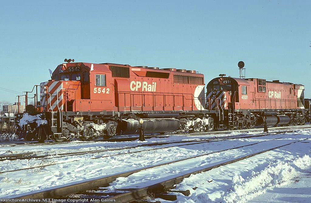 CP SD40 5542